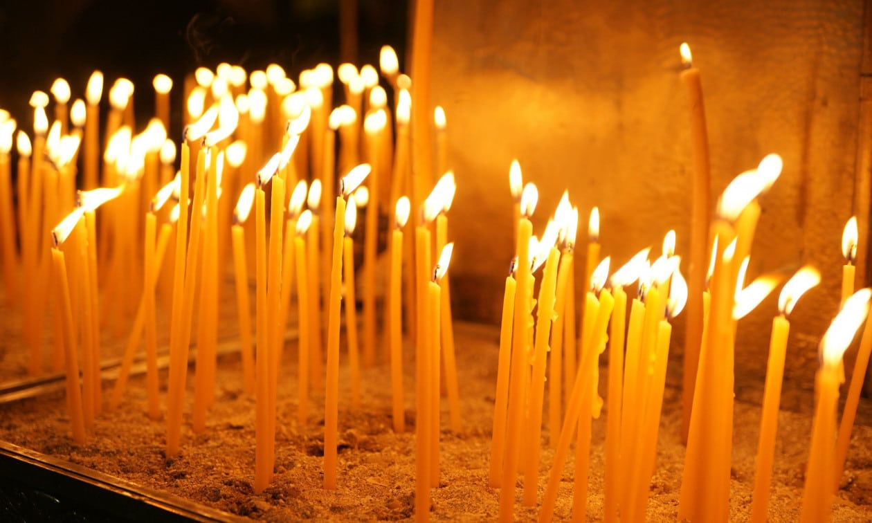 LIVE Η Ακολουθία των Χριστουγέννων: Σε κλίμα θρησκευτικής κατάνυξης η ...