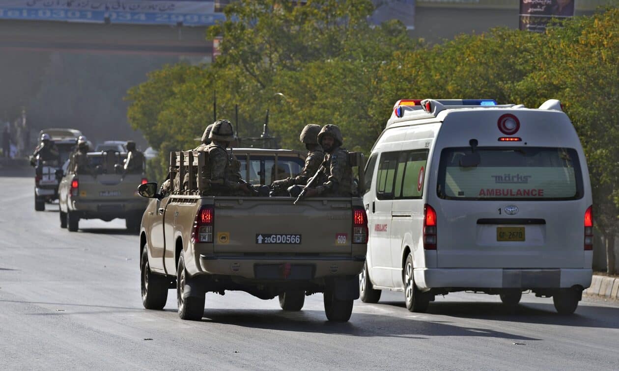 Πακιστάν: Δύο άμαχοι σκοτώθηκαν από πυρά του ινδικού στρατού στο Κασμίρ ...