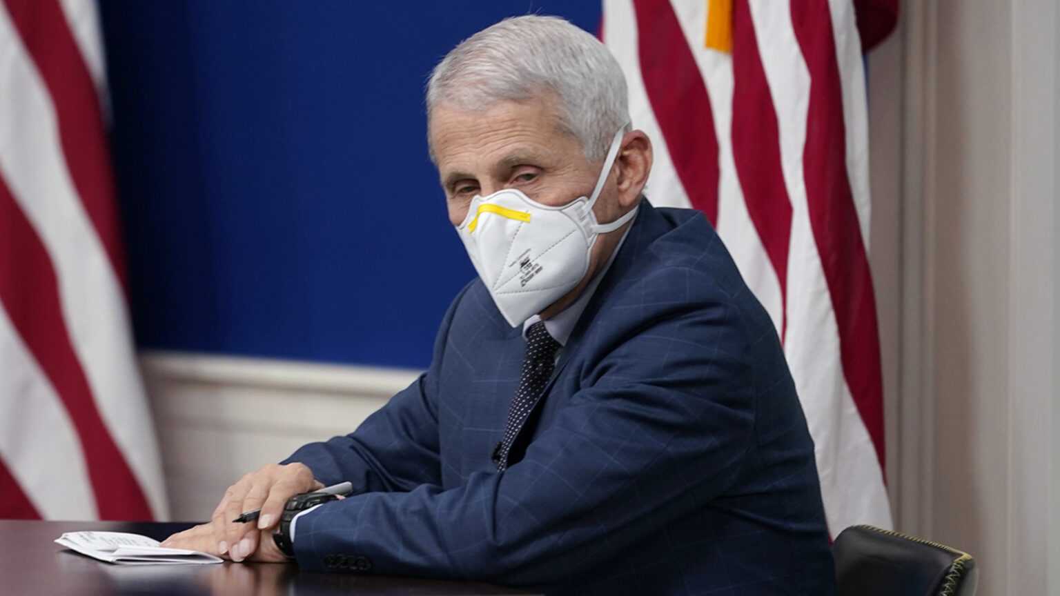 Άντονι Φάουτσι: Λέει ότι οι ΗΠΑ δεν θα “εξαλείψουν” την COVID-19, παρά ...