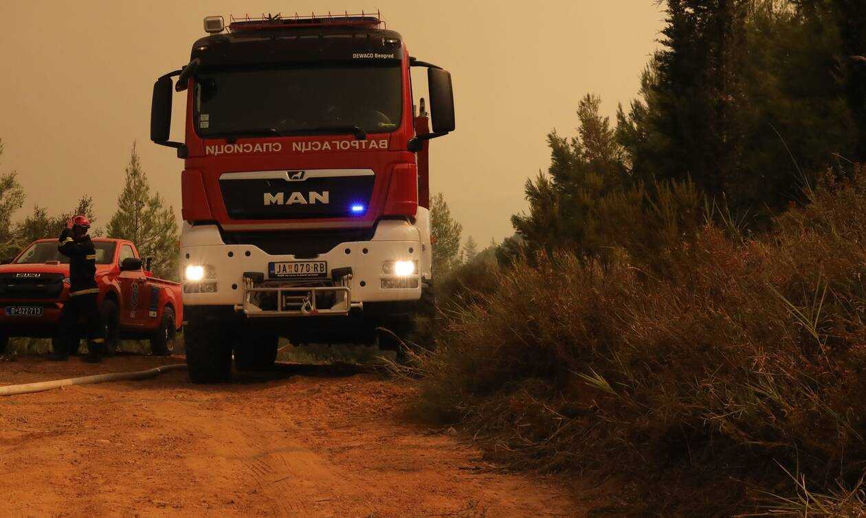 Φωτιά στη Ζωφριά: Καίγεται το Ποικίλο Όρος - Tromaktiko.gr